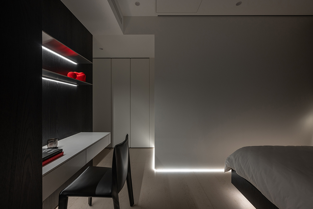 ChArchi Lab’s ‘Scarlet Threads’: A Masterpiece of Contrast and ...